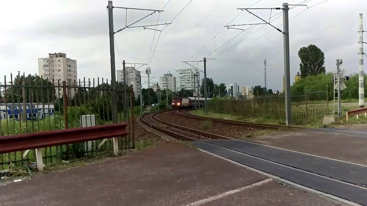 IR 1821-1 Constanta-Bucuresti Nord-Arad - YouTube