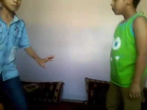 Arkadaşım kavgada yere yapısdı