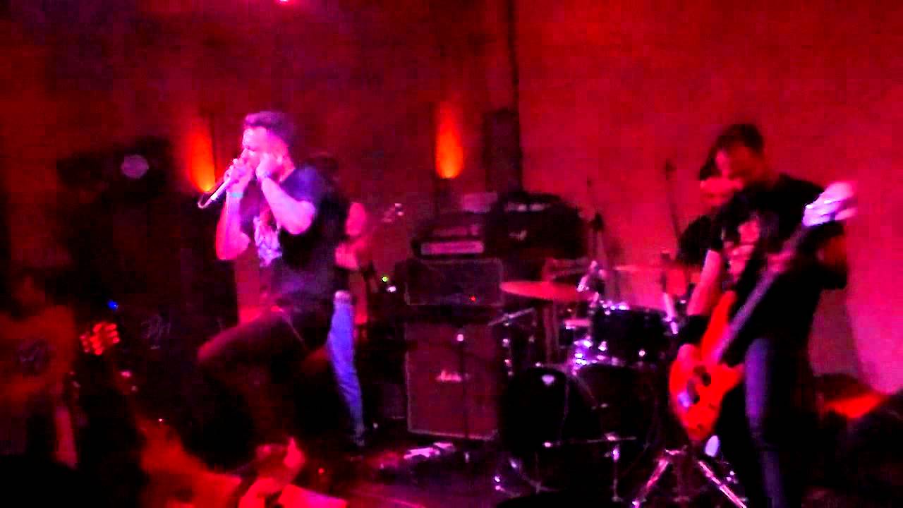 Roadkill Soda - live @ Control - YouTube