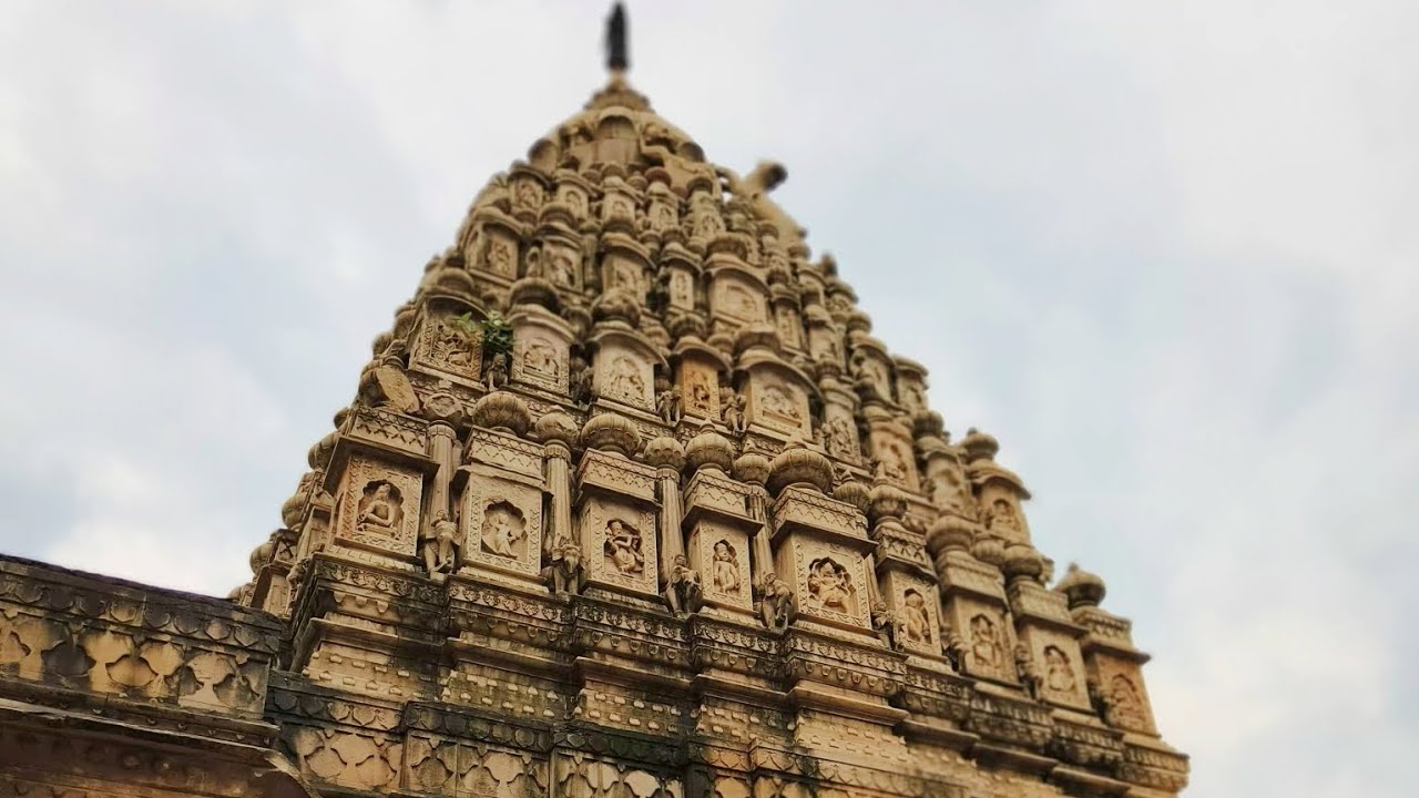 Anchaleswar Mahadev Mandir @Maharashtra #Gond fort #Indian Heritage ...