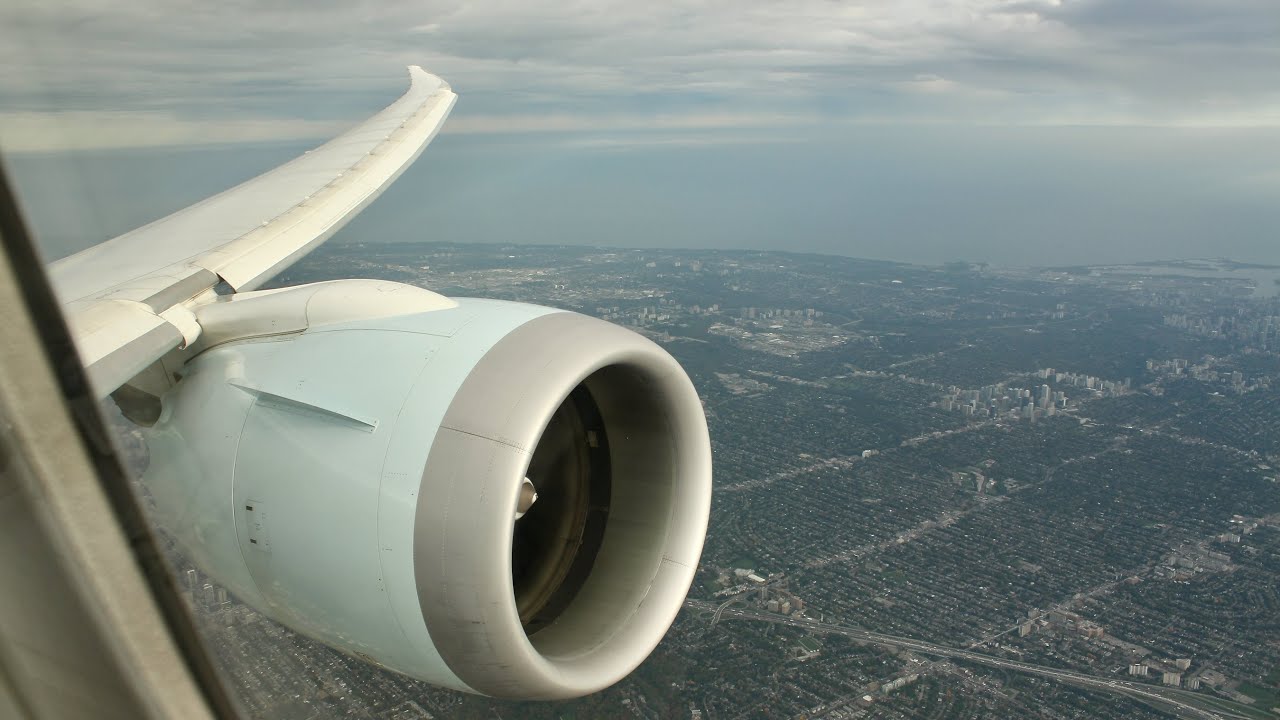 Air Canada Boeing 787-9 Dreamliner Landing at Toronto Pearson | YUL-YYZ ...
