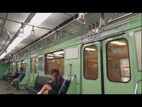 Budapest Metro Line M3 Old Train Metrowagonmash 81-717/714 - YouTube