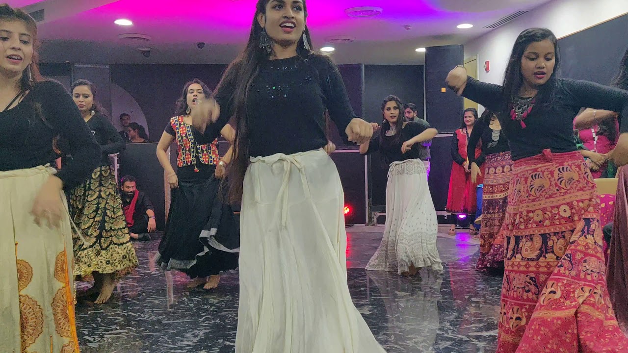 DXC- Noida- 2018- Flashmob- Girls#Power- Garbha- Dandya- Beauty- Steps ...