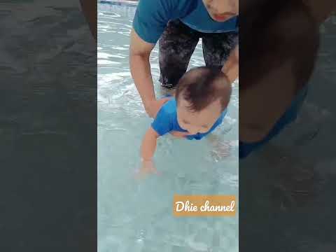 Baby Qila senang bermain air 🥰😘 #bayilucu #bayirenang #bayirenanglucu #bermainair