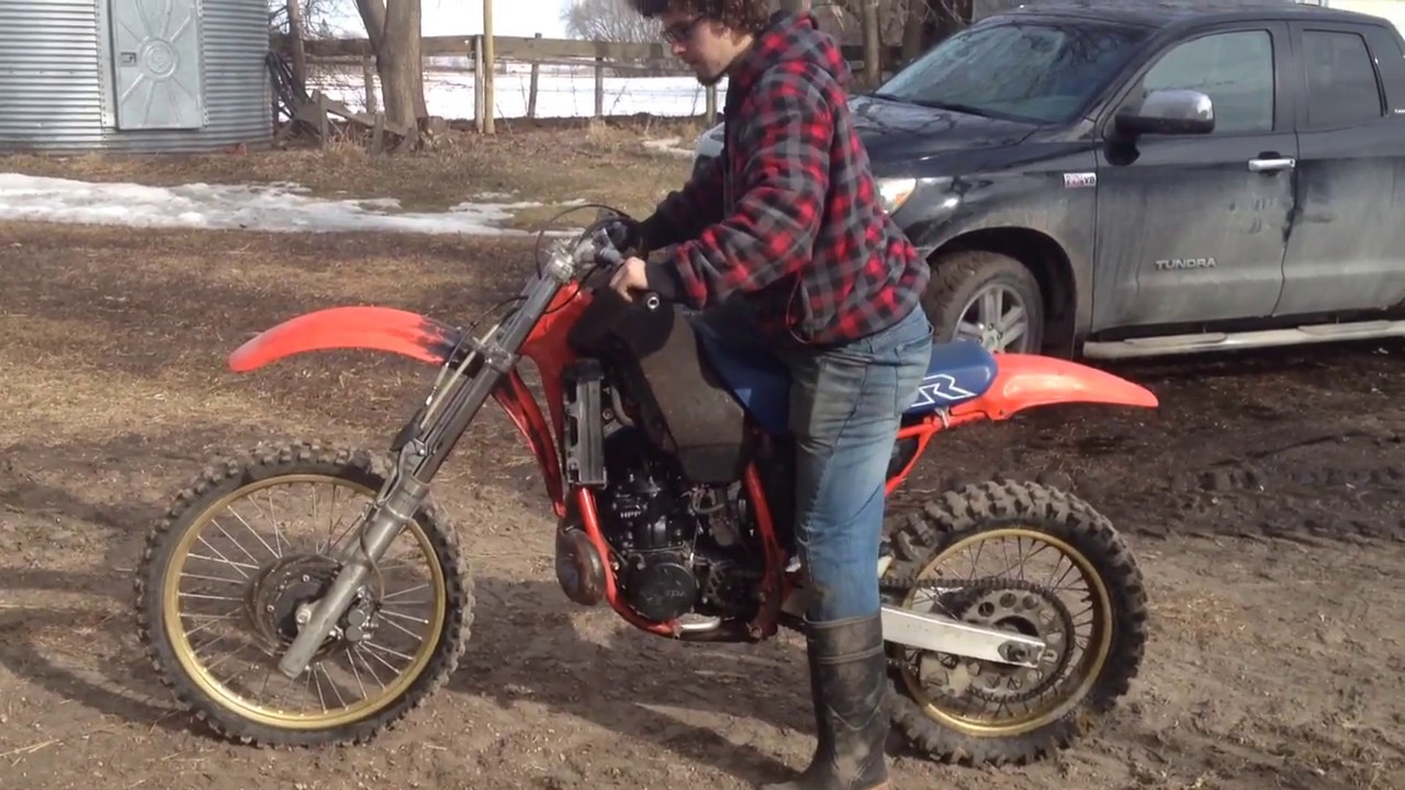 Two Stroke Dirtbike running WITHOUT Power Valves!!! - YouTube