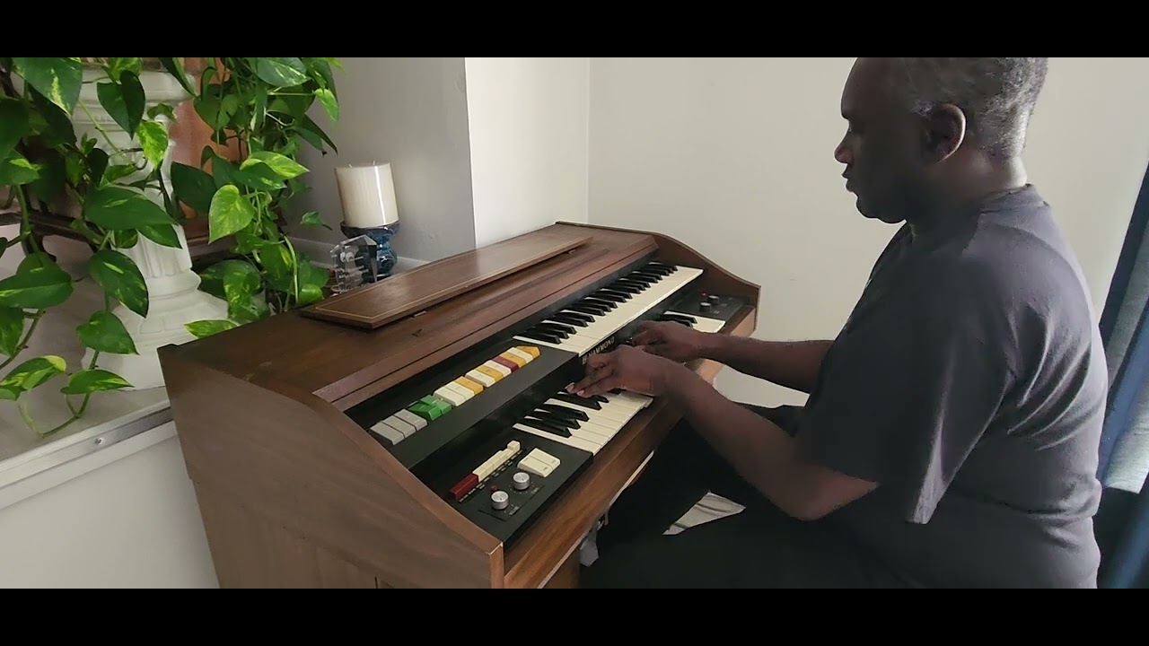 Playing A Hammond VS 300 Following A Service Call ~ July 18, 2023 - YouTube