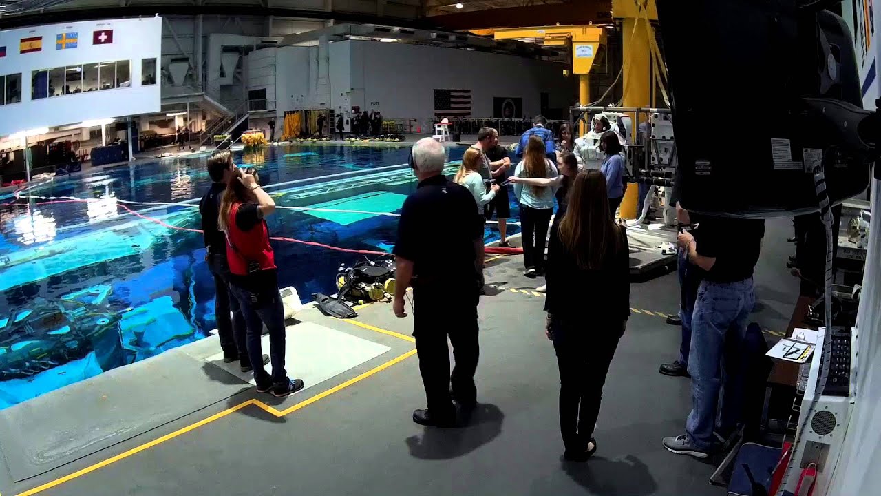 NBL - Kate Rubins Suit Ingress and Submerge Time Lapse - YouTube