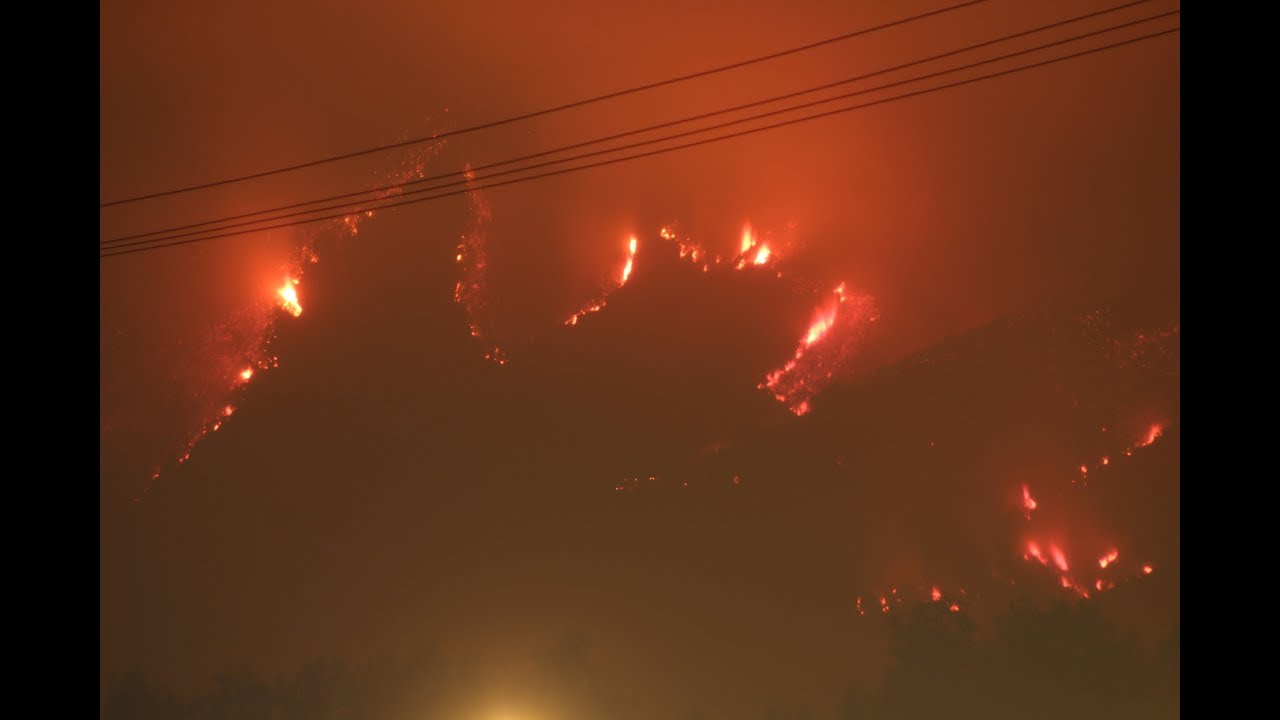 Thomas Fire in Carpinteria (12/11/17 at 10:49pm) #thomasfire - YouTube
