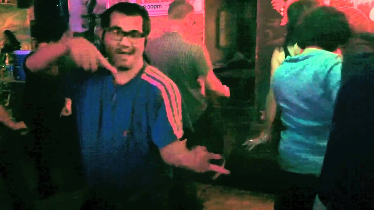 Line Dancing @ the Little Red Hen - YouTube