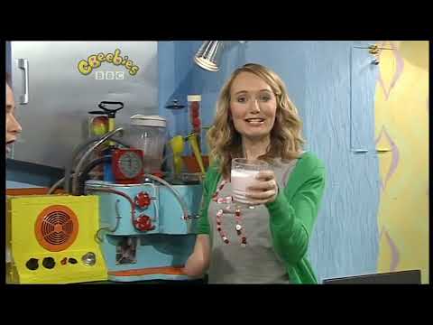 CBeebies - Alex and Cerrie’s First Link (26th January 2009) - YouTube