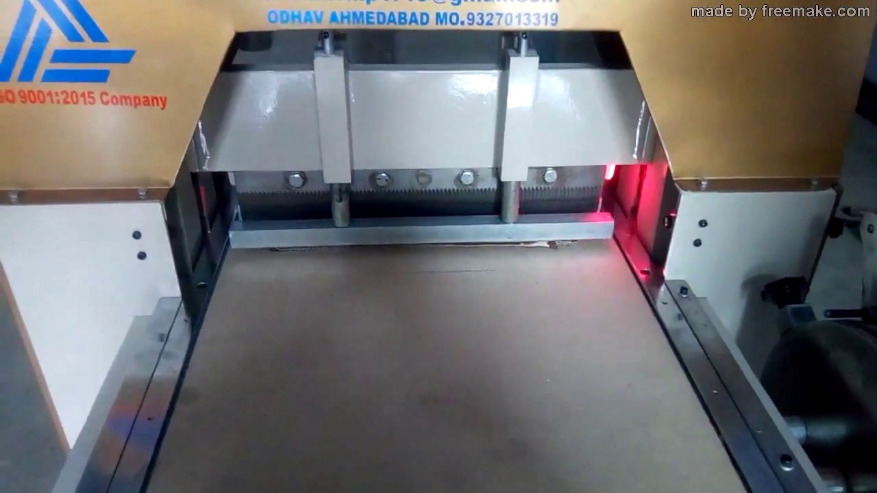 Zigzag Cutting Machine - YouTube