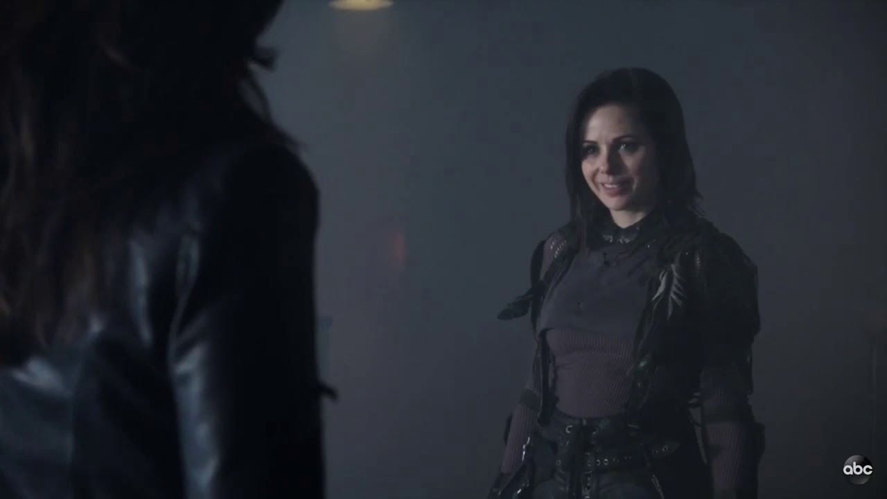 Agents of Shield 6x04 May Vs Snowflake - YouTube