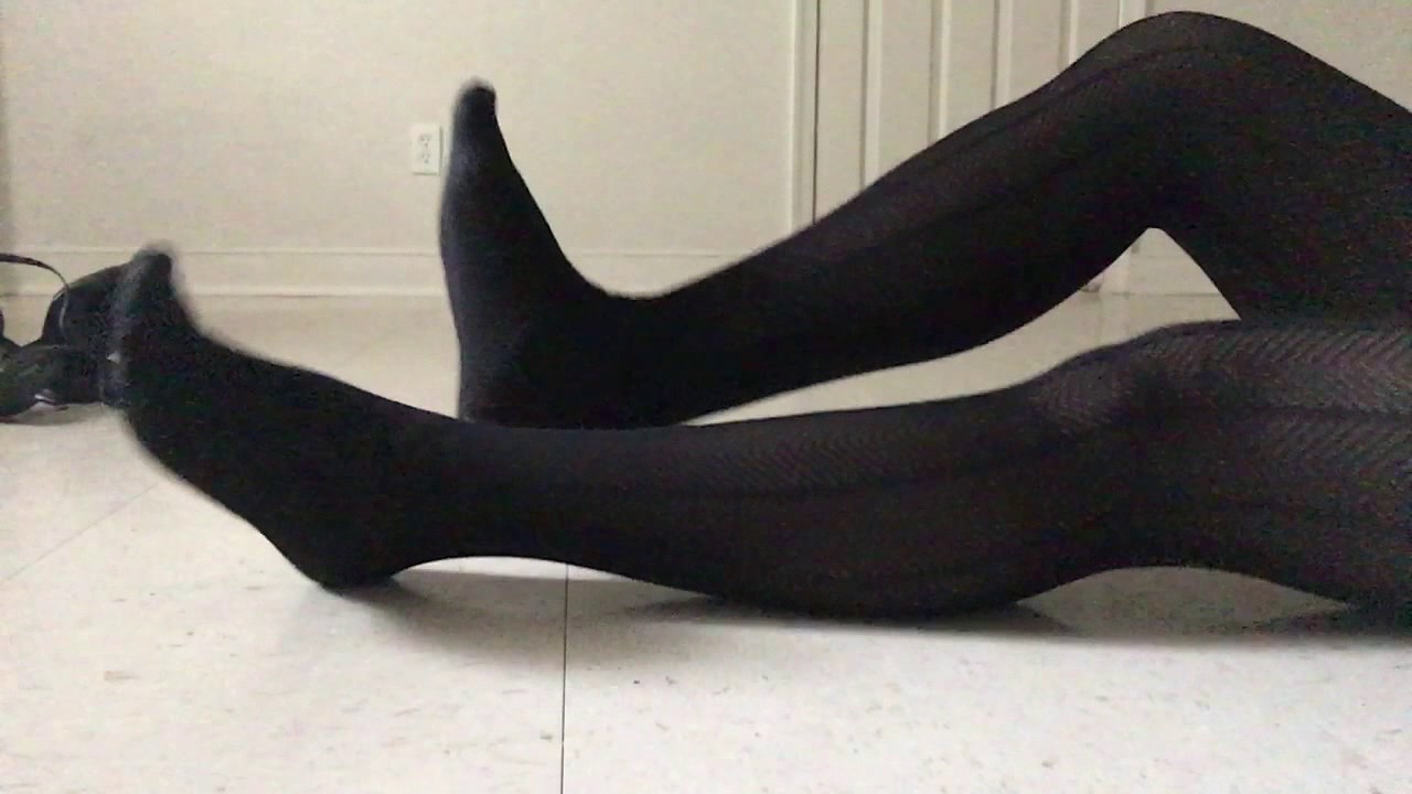 .::ASMR::. Rubbing my patterned tights together - YouTube