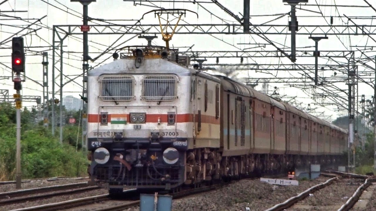 A New Series of WAP-7 Locomotives "37XXX" | 12221 PUNE-HWH Duronto ...