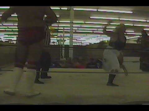 Moondog FiFi & Mike Samples vs Gypsy Joe & Robbie Rage - Power Slam ...