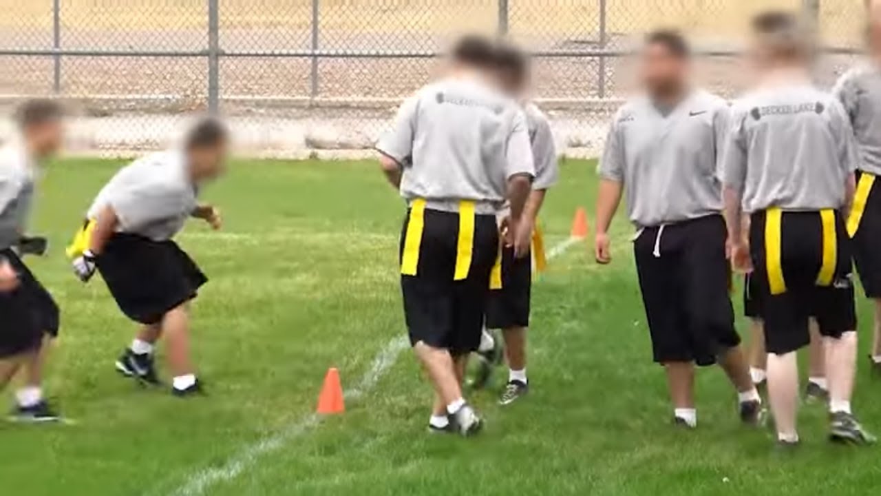 Prison for minors - YouTube