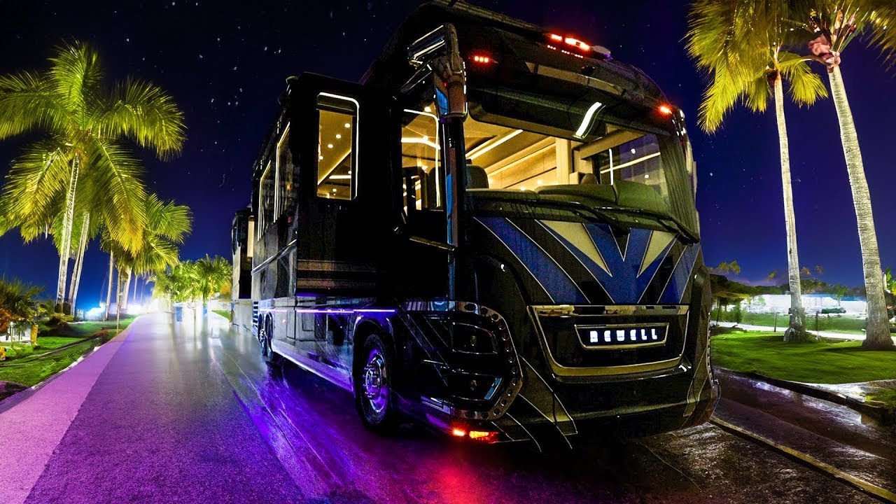 The First Mid-Entry Newell with 2 Full Baths!! (Custom 2024 Newell ...