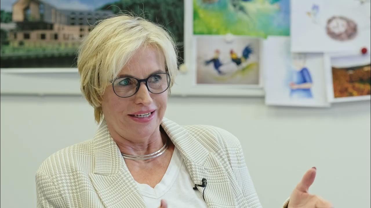 Interview mit Frau Dr. Krista Blassy zur Grand Green Eröffnung | CJN® - YouTube