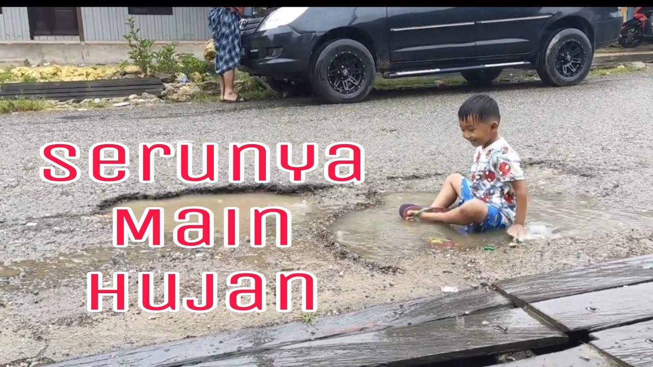 Main Hujan l Mandi Hujan - YouTube