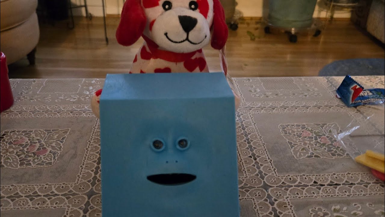 Creepy Blue Face Eating Coins #ASMR #trending 🌈 🌈 - YouTube