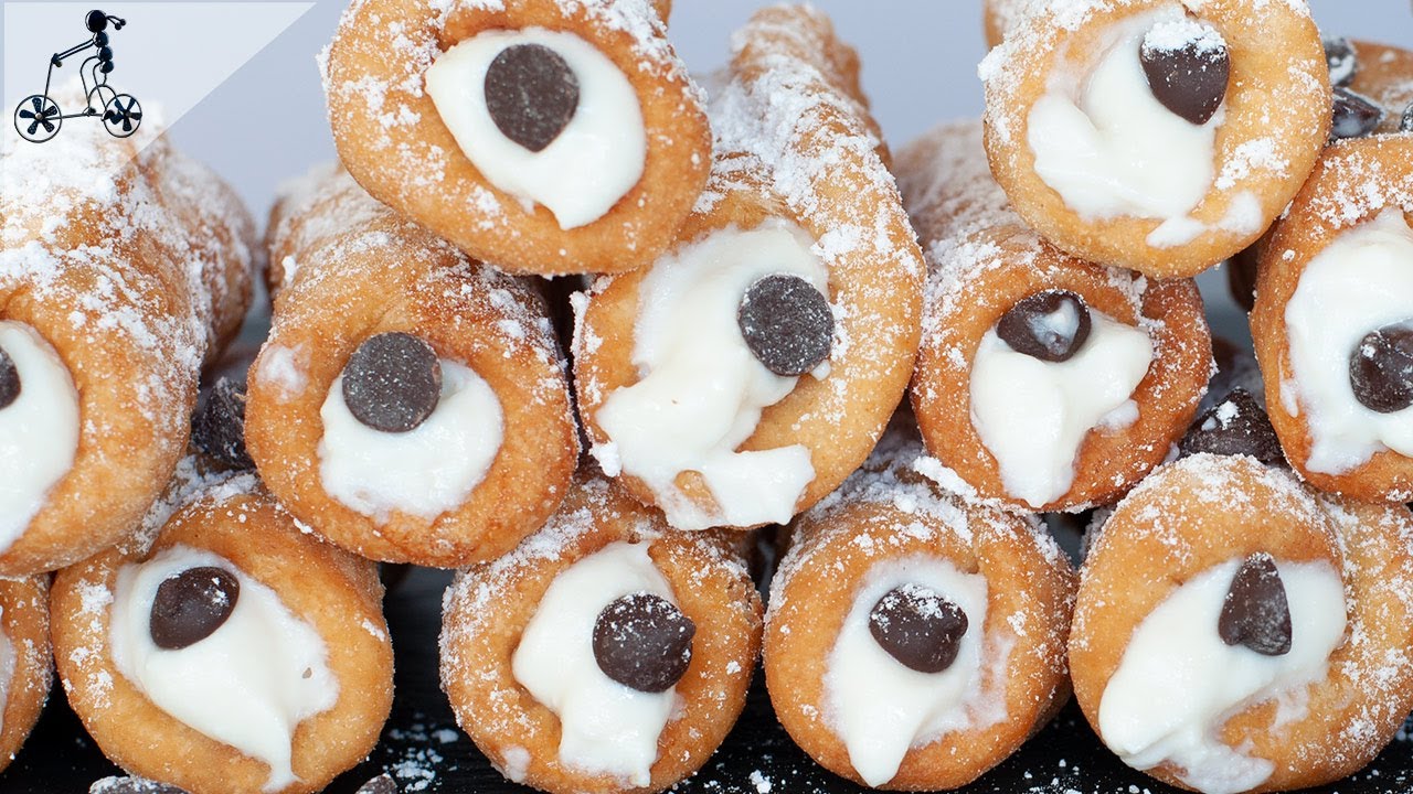 Mini Sicilian Cannoli Shells With Ricotta Filling - YouTube