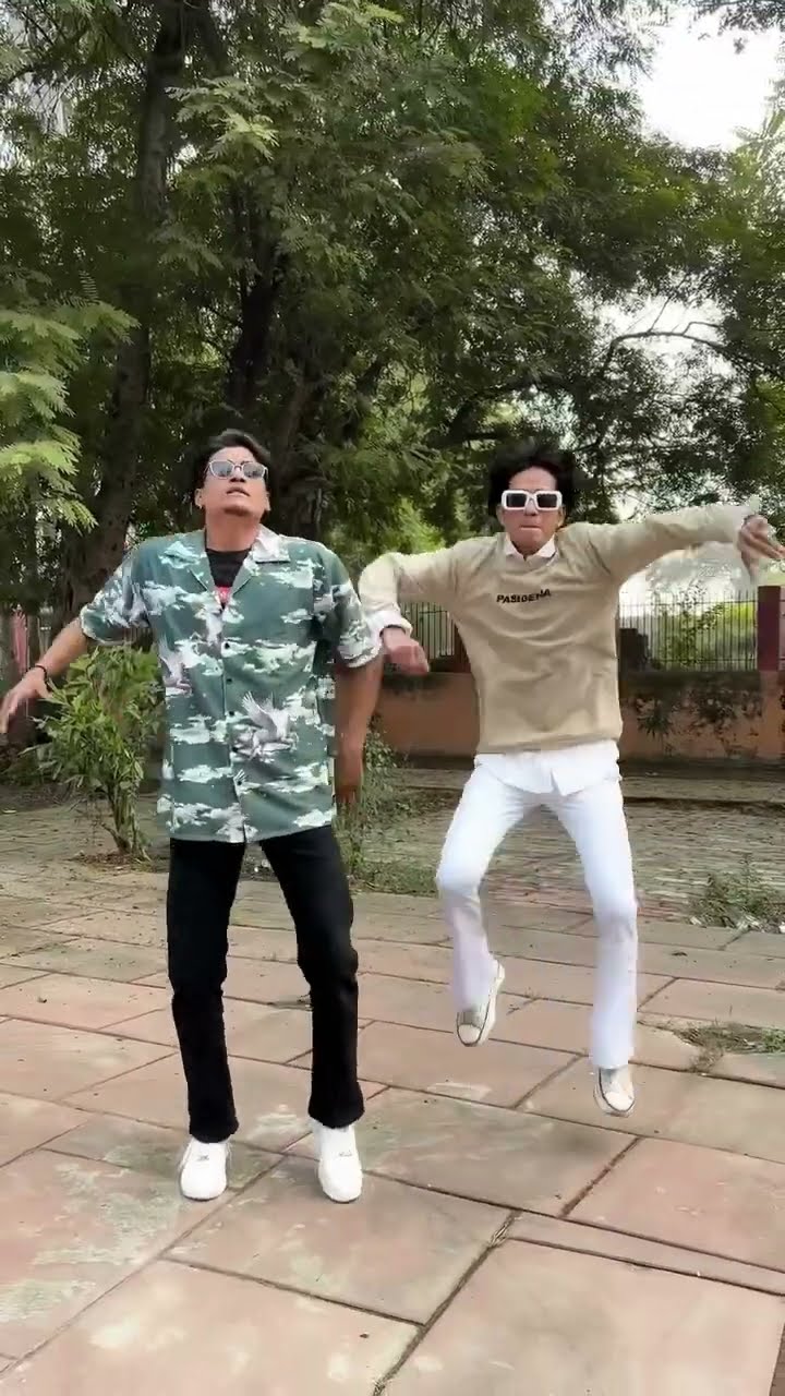 Moti moti ba || nikk dance #dance #aastha #instagram #bhojpurisong ...