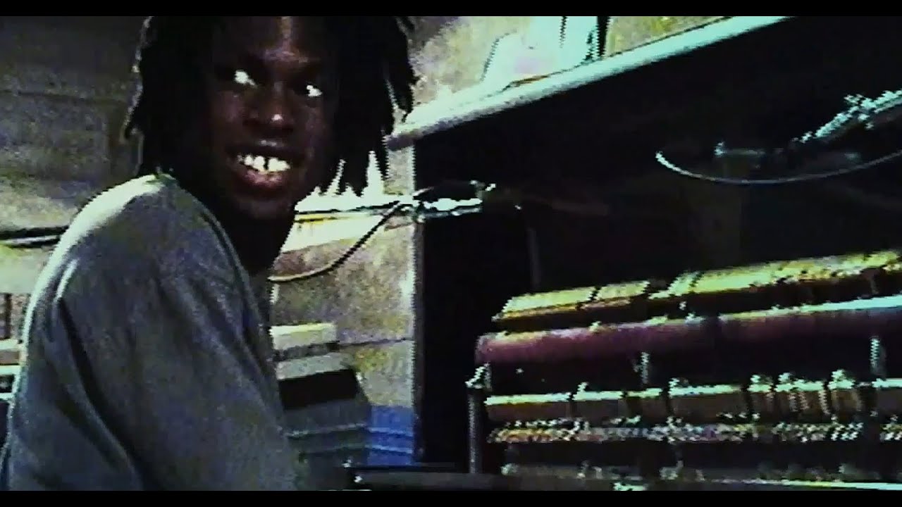 Daniel Caesar - RUN ㅣAI - YouTube
