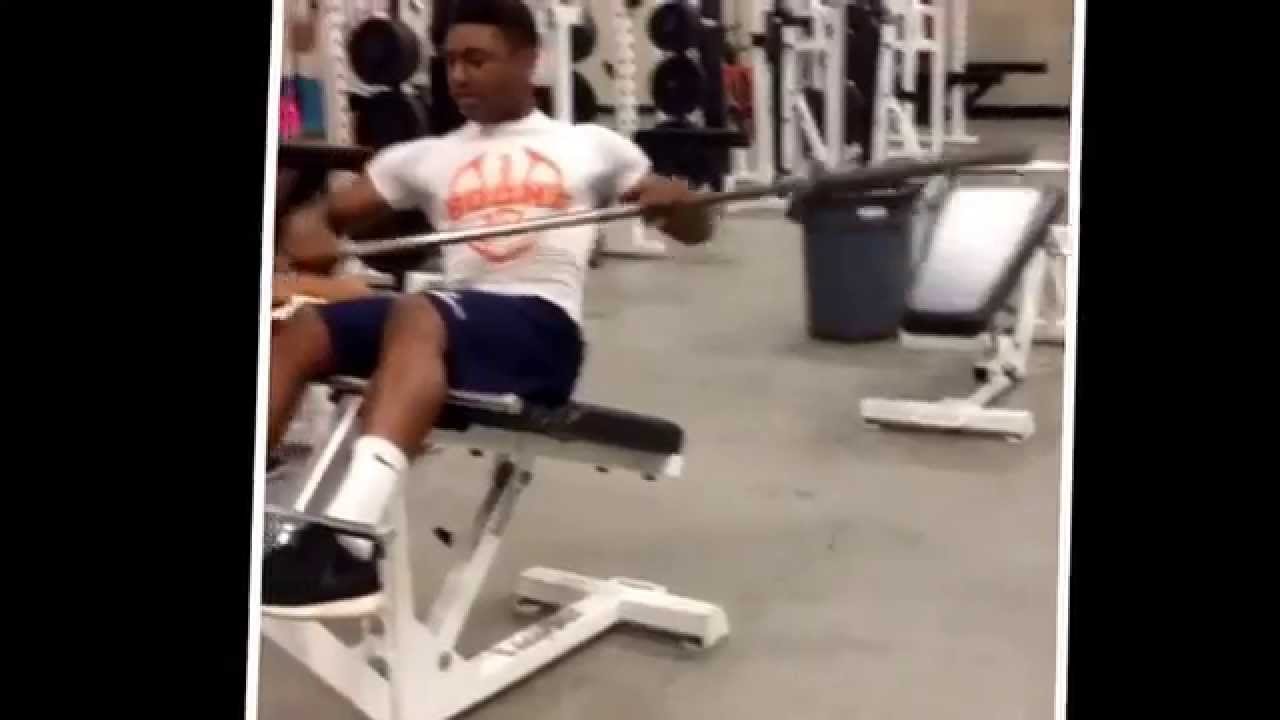 Day 1 Decline Ab Rows with 45lb Bar aka Row The Boat: Trey Sims - YouTube