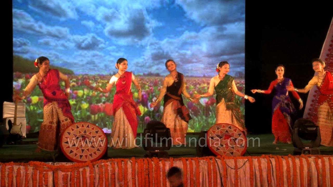 Dance on medley of Assamese albums - YouTube