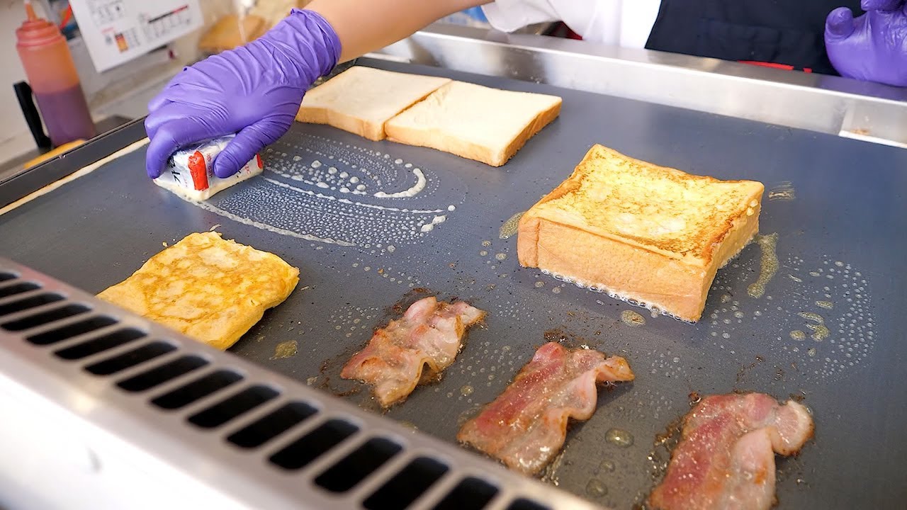 Peanut Butter Bacon Toast and Chocolate Pudding Toast - Taiwan Street ...