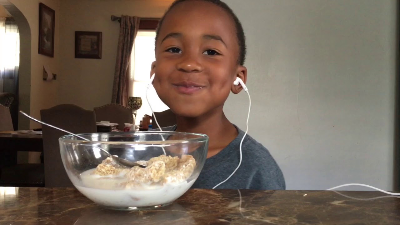 ASMR eating frosted mini wheats - YouTube