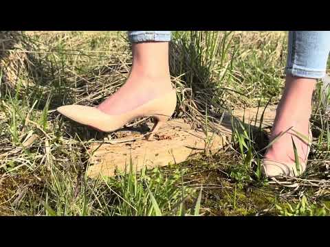 Crush woods, crush trash, crushing by high heels, high heeled shoes, walk on trash