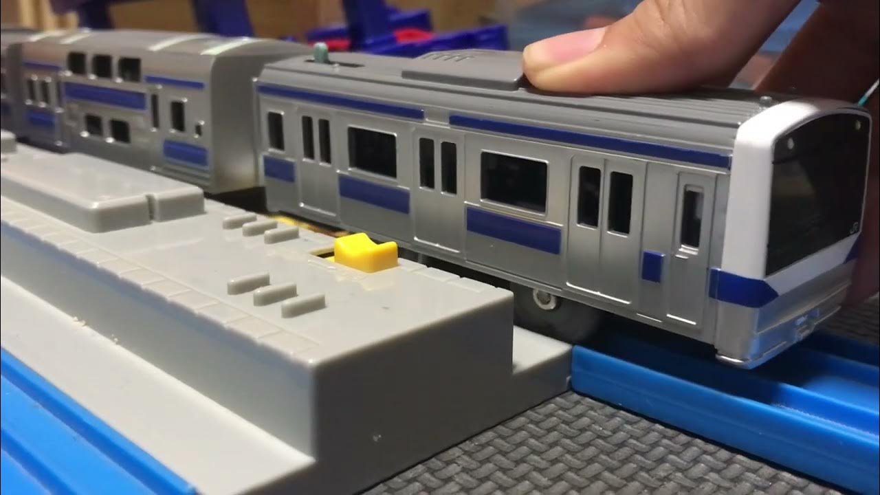 E231系1000番台宮ヤマU504編成 JR東海道線普通沼津行き 藤沢駅発車 - YouTube