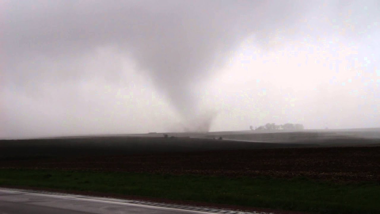 15 May 10th Fairview, SD Tornado (Brief Touchdown) - YouTube
