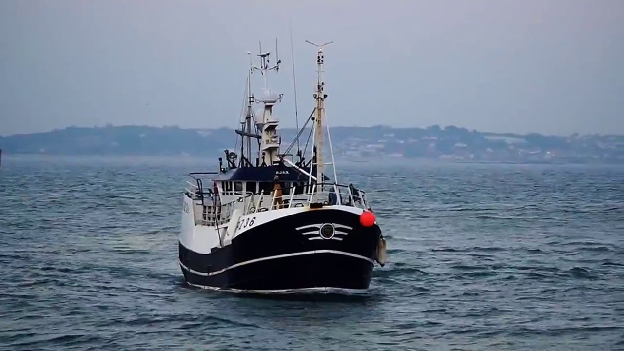 Irishman in, Cornishman out - YouTube