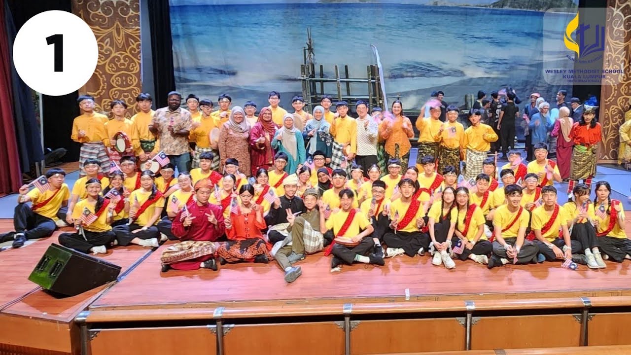 WMSKL(I) Dikir Barat Performance Part 1 (w/ subtitles) - YouTube