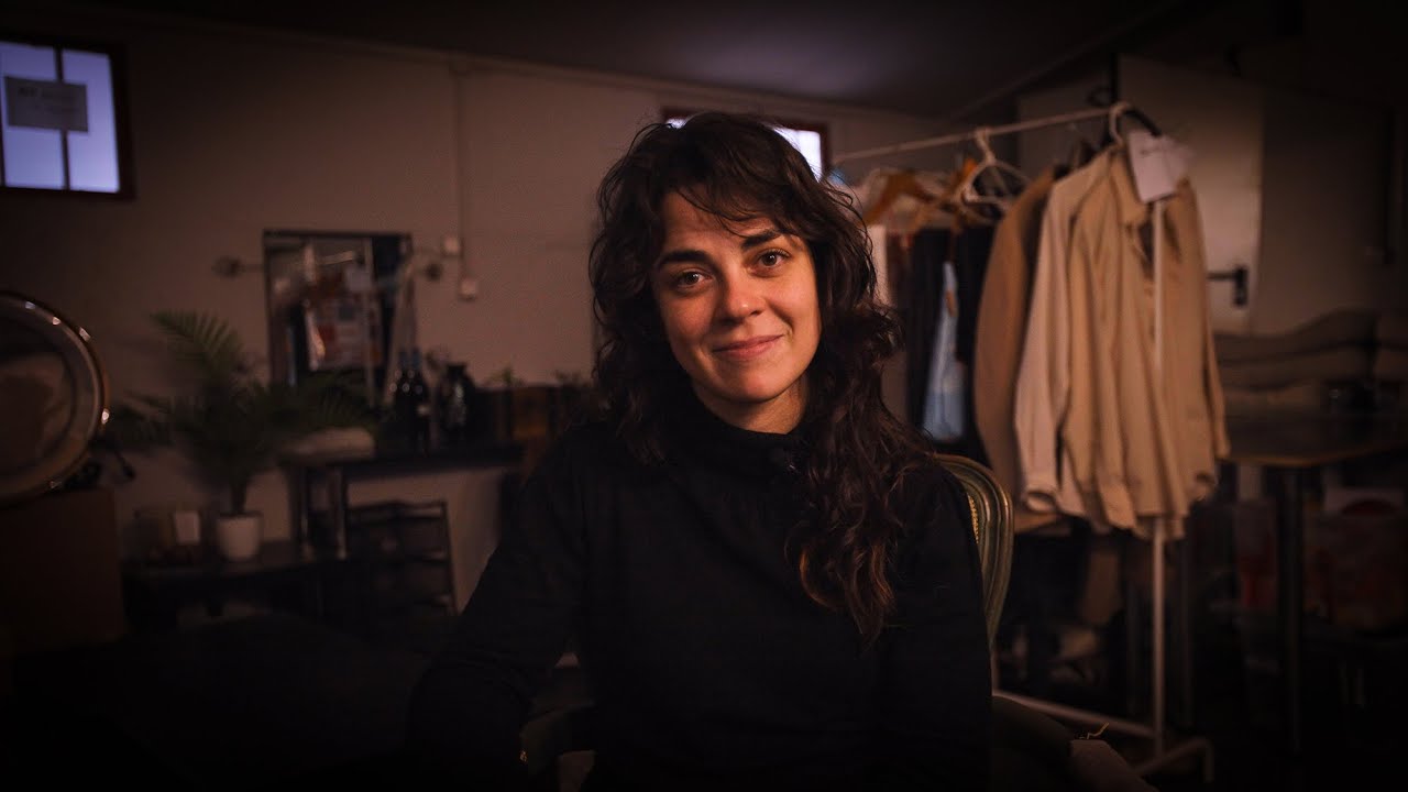 Isabella Covelli interview - Fontainebleau School of Acting - YouTube