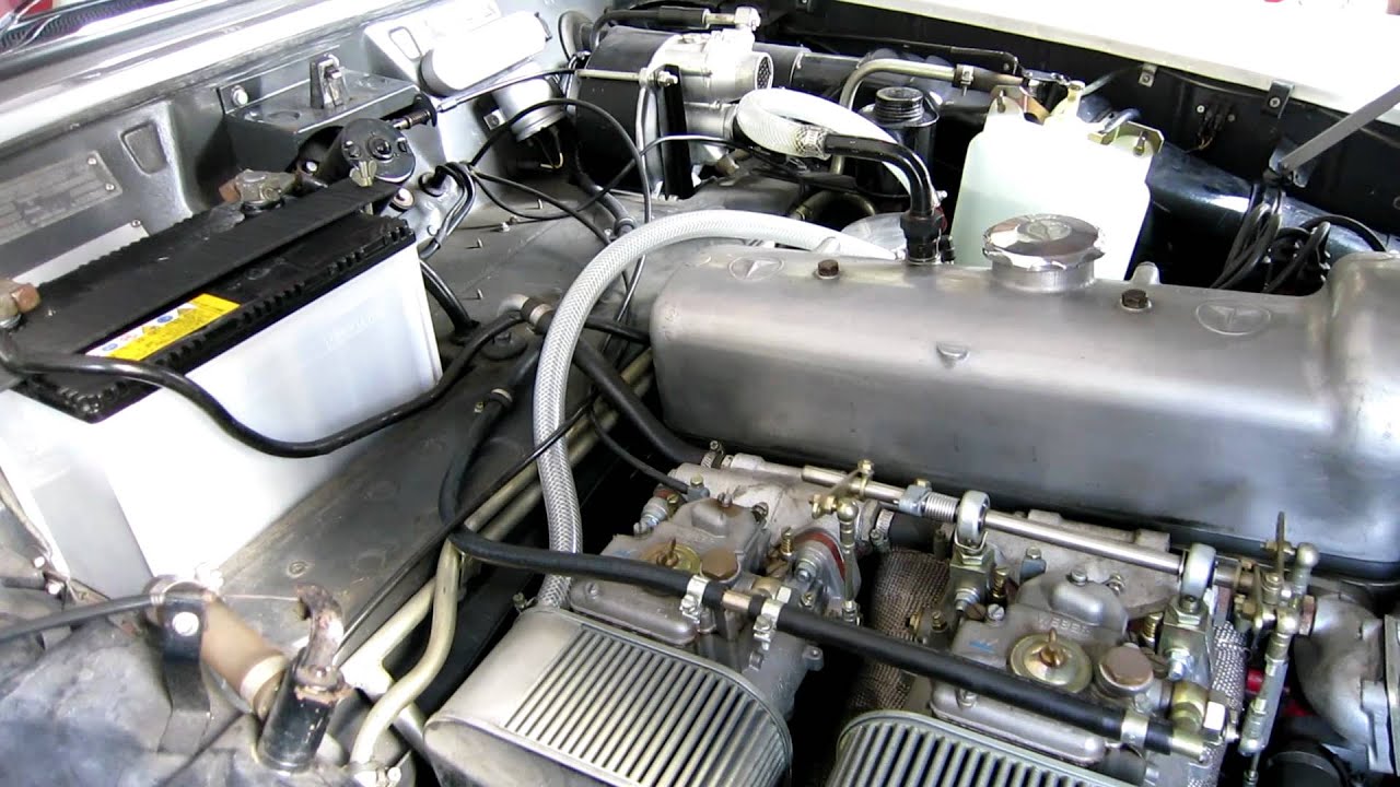 190SL Engine Sound - YouTube
