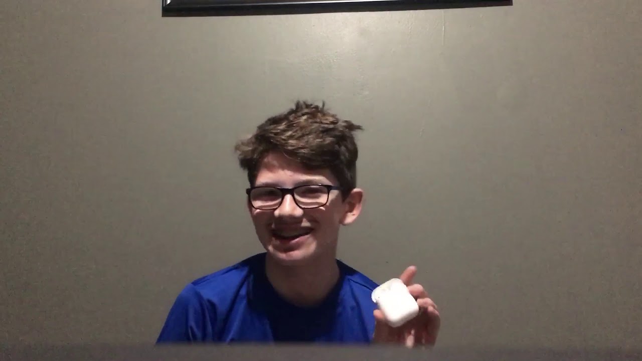 Kid flexing 2 - YouTube