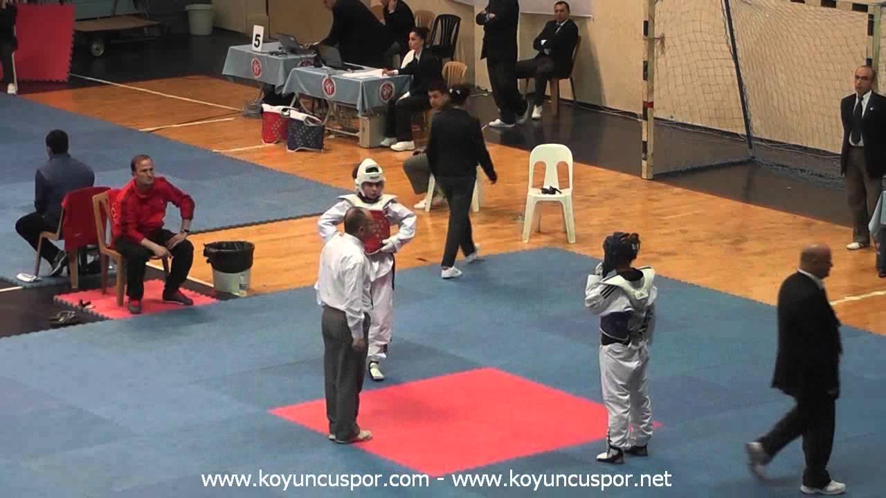 46kg Quarterfinal Merve Yazici vs Busra Genc (2013 Turkish Senyor TKD ...