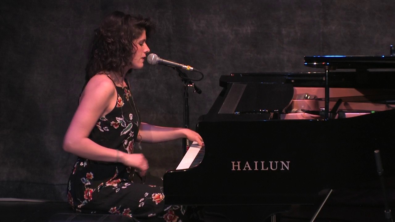 Audrey Morgan "Midnight" @ Eddie Owen Presents - YouTube
