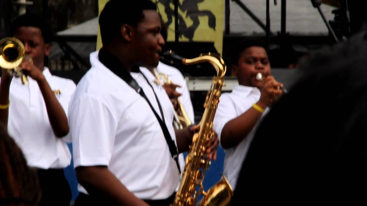 KIPP McDonogh 15 Middle School Brass Band @"Class Got Brass" 2015 - YouTube