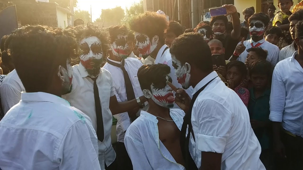 Mass dance - YouTube