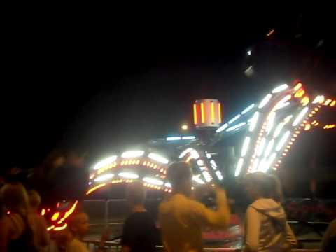 Carnival Spider Ride - YouTube