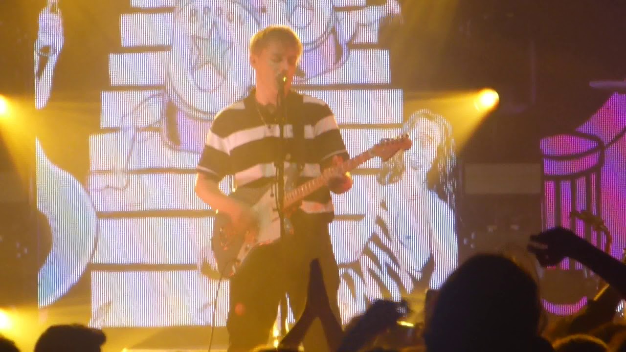 SAM FENDER NEWCASTLE O2 ACADEMY 08/12/19 SPICE - YouTube