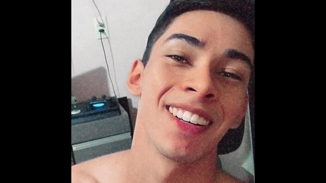 Transmissão ao vivo de Alessandro Alves - YouTube