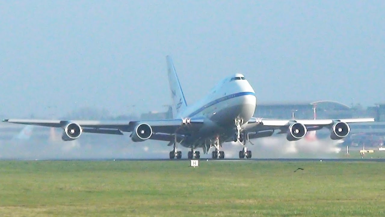NASA | DLR | SOFIA | Boeing 747SP | Takeoff @ Hamburg Airport - YouTube