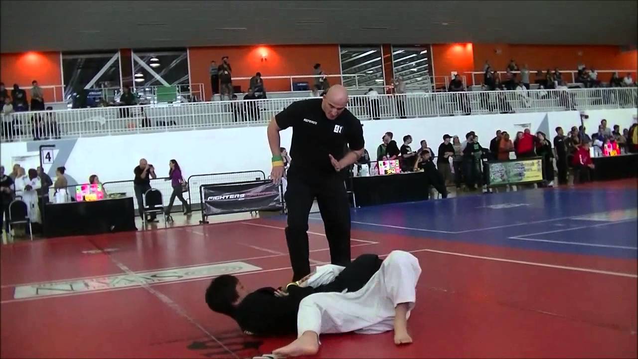 Denroi Clemente - Flying Arm Bar - YouTube