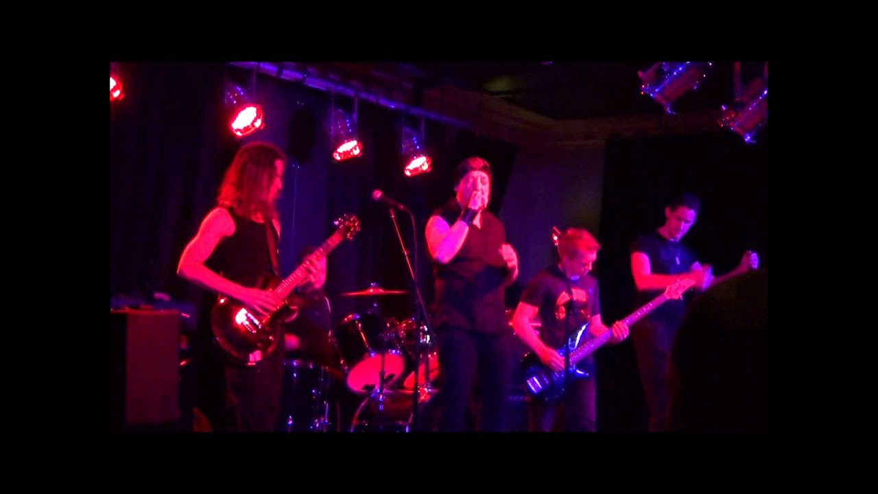 Akromion - Manic Creatures HQ (Live).wmv - YouTube