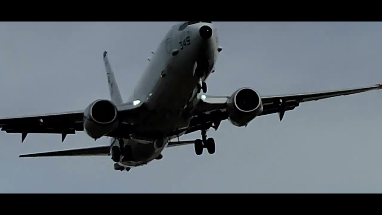 P8A Poseidon Sub Hunter Touch and Go - YouTube